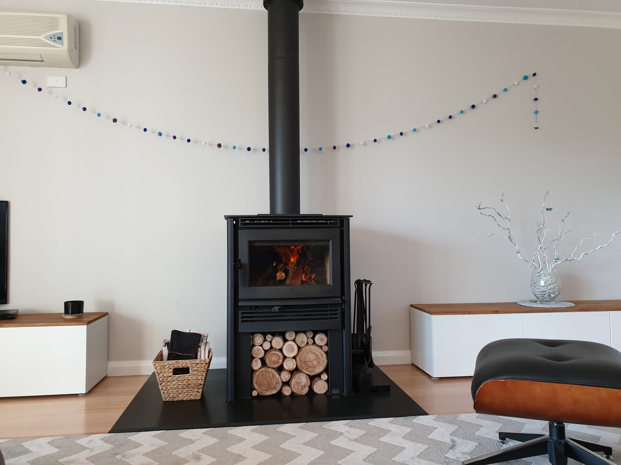 Pacific Energy Neo 2.5 Wood Heater - Trace Heating & Cooling